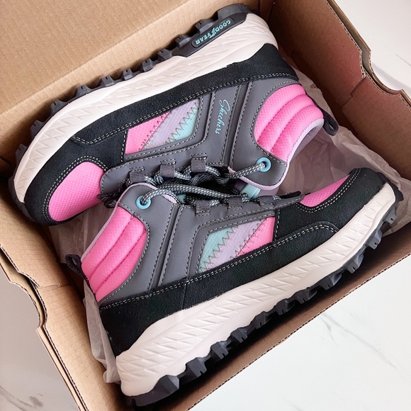 Skechers | Shoes | Sketchers Goodyear Performance Outsole Boots | Poshmark